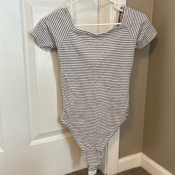 SHEIN | Tops | Nwot Black And White Criss Cross Bodysuit | Poshmark